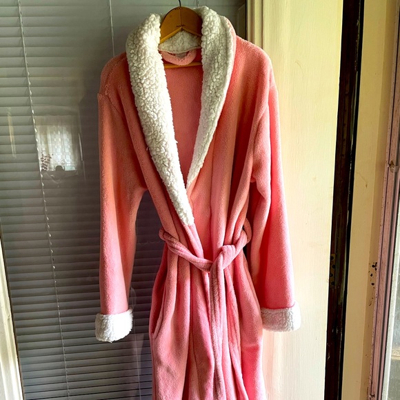 Intimates & Sleepwear | Barbicore Pink And White Fuzzy Robe Euc | Poshmark